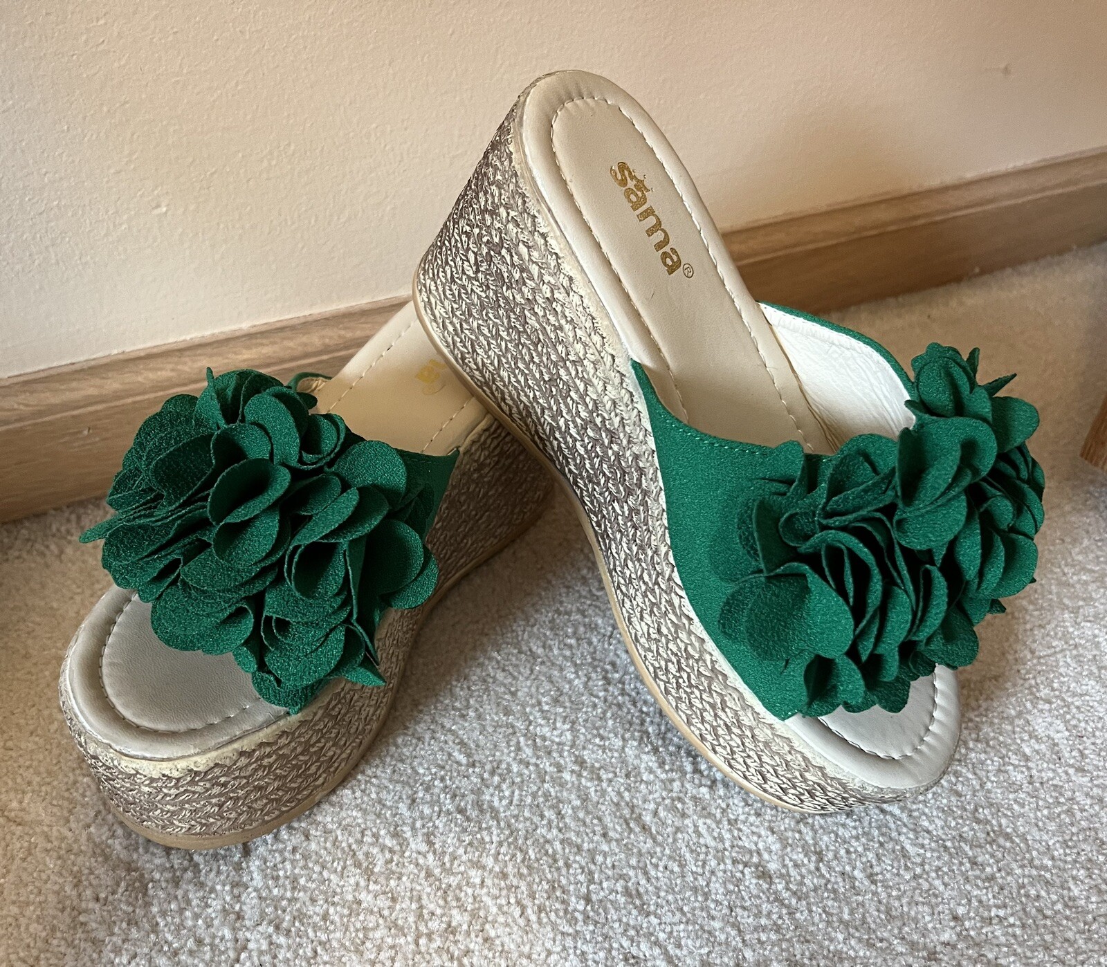 Gorgeous Emerald Green Wedge Sandals— Size 39 or US 8 | eBay