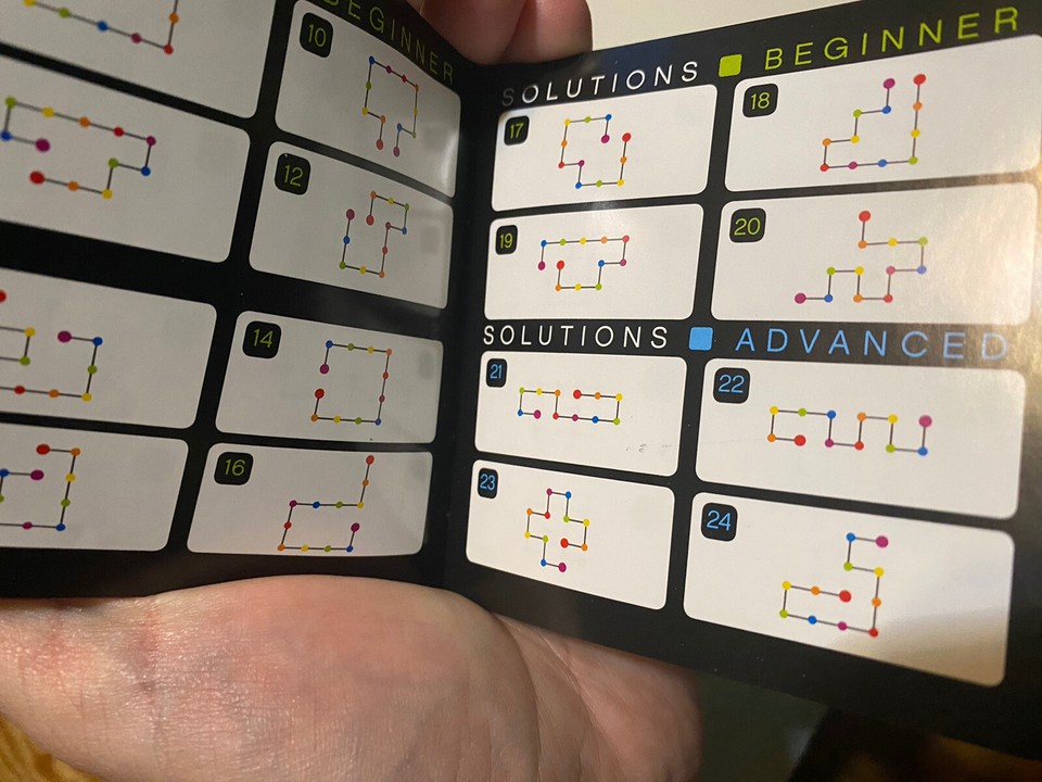 Brainwright FLEXI PUZZLE Cube Bendy Stretchy 3D Brain Puzzle 80 Puzzles ...