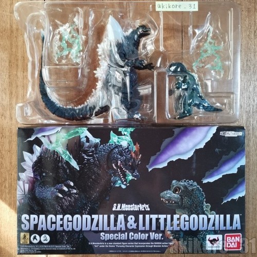 S.H. MonsterArts Space Godzilla & Little Godzilla Special Color Figure ...