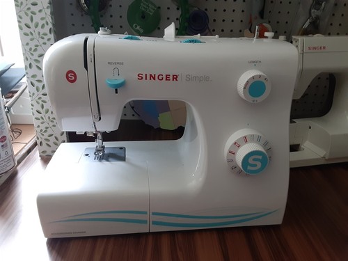 Singer Simple SEWING MACHINE ~ Model 2263 ~ No pedal / power Cord ...