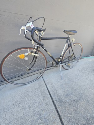 Vintage Bicycles - Vintage Fuji - Nelo's Cycles