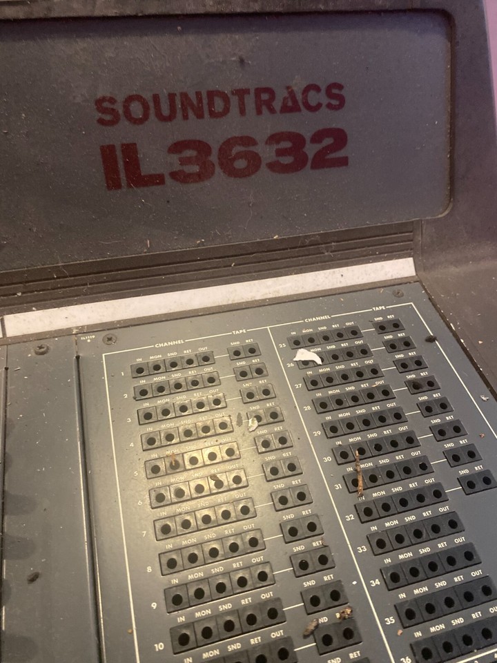 Soundtracs IL3632 Mixing Console | eBay