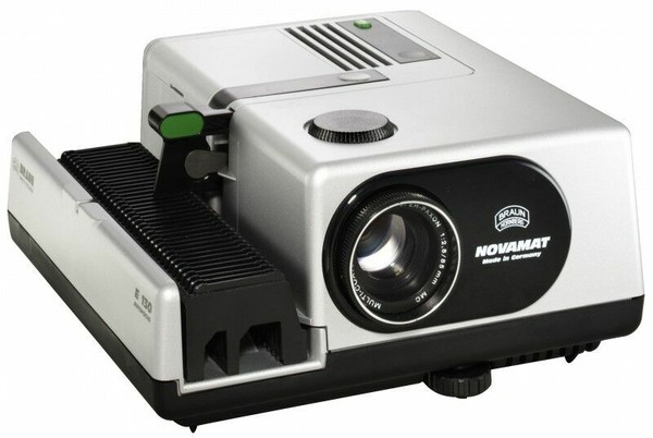 Braun Diaprojektor Novamat 130 AF 2 8/85 mit Tasche for sale online | eBay