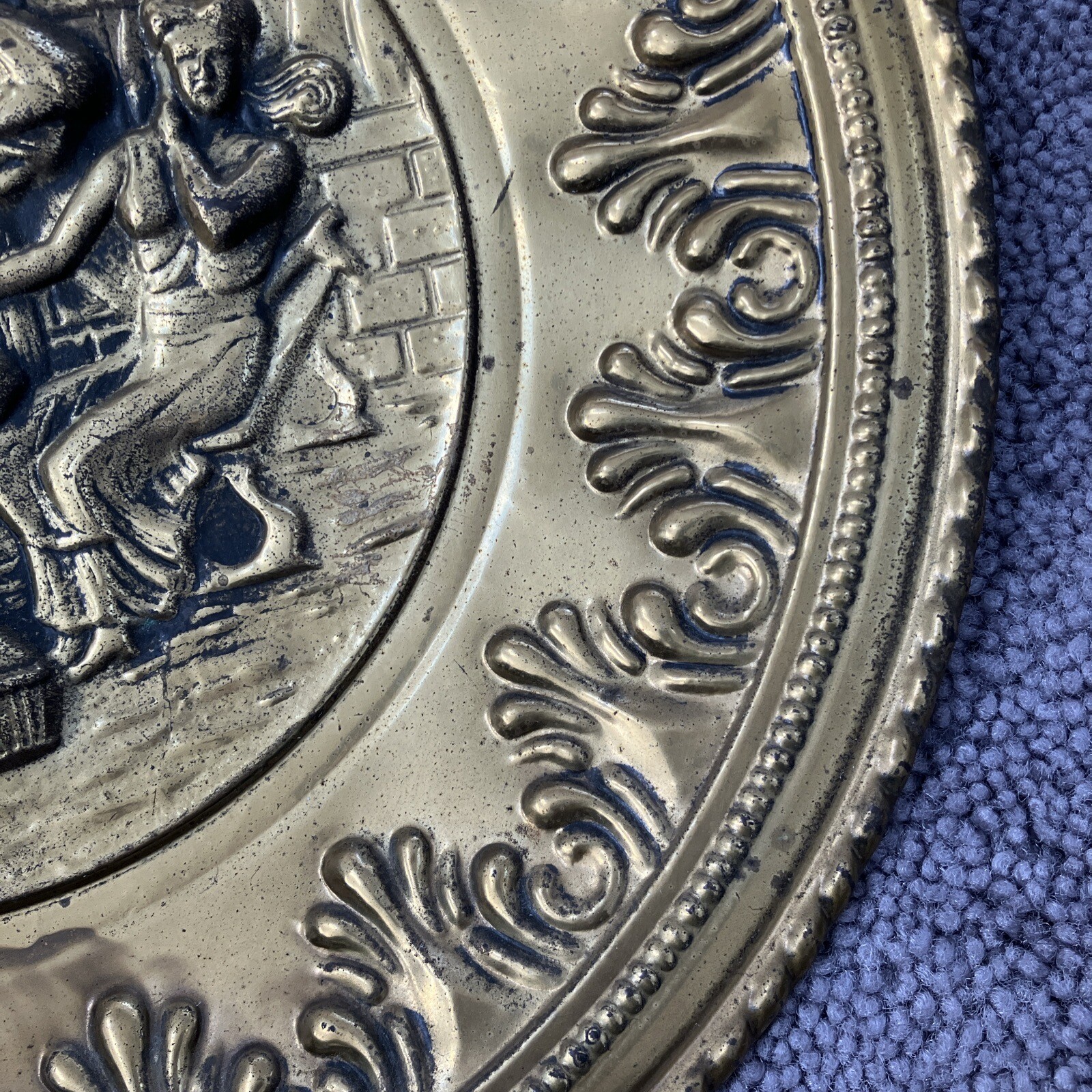 VINTAGE EMBOSSED BRASS 12” WALL PLATE -ENGLAND | eBay