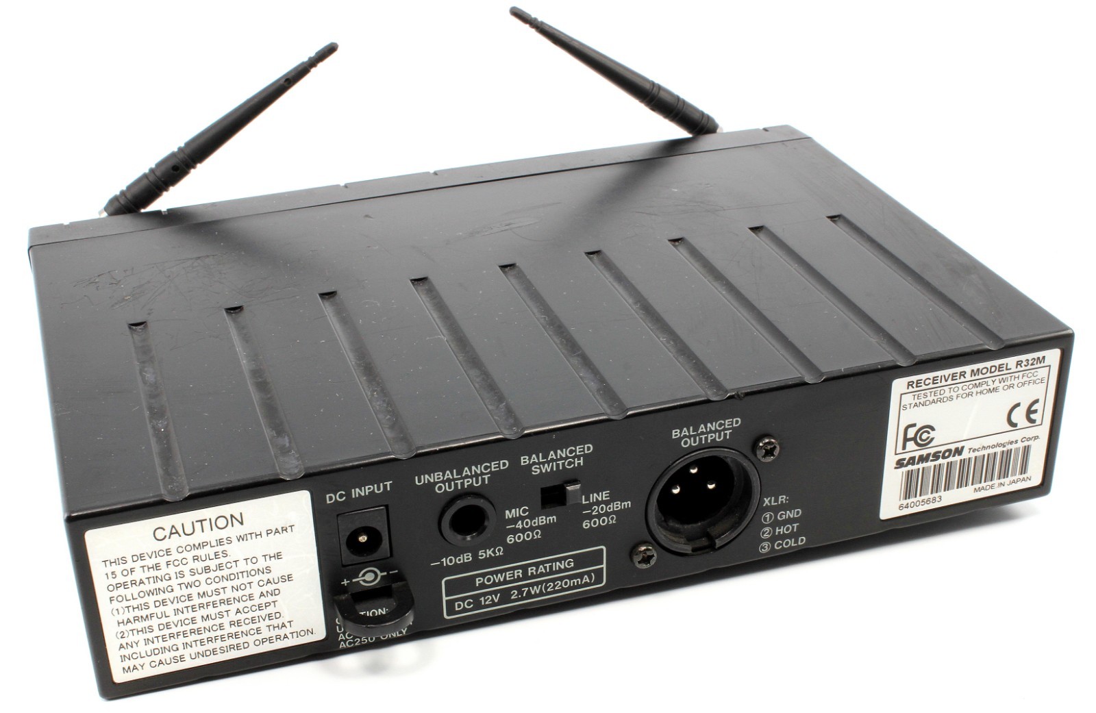 SAMSON R32M UHF Synth 32 Channel Diversity Wireless Balanced Microphone ...