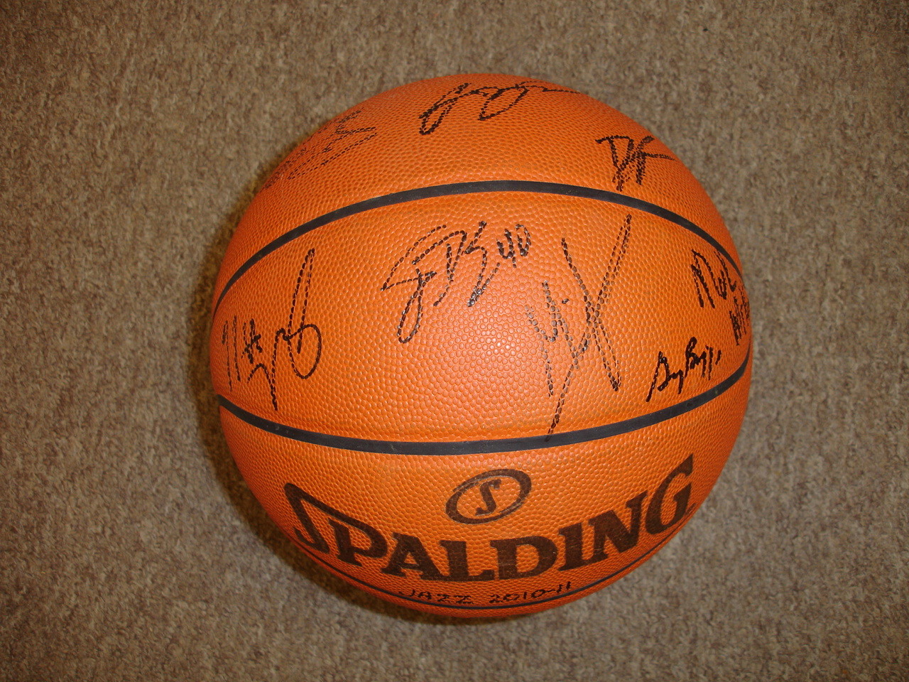 2010-11 Utah Jazz Team Signed Official NBA Basketball w/ LOA 19 ...