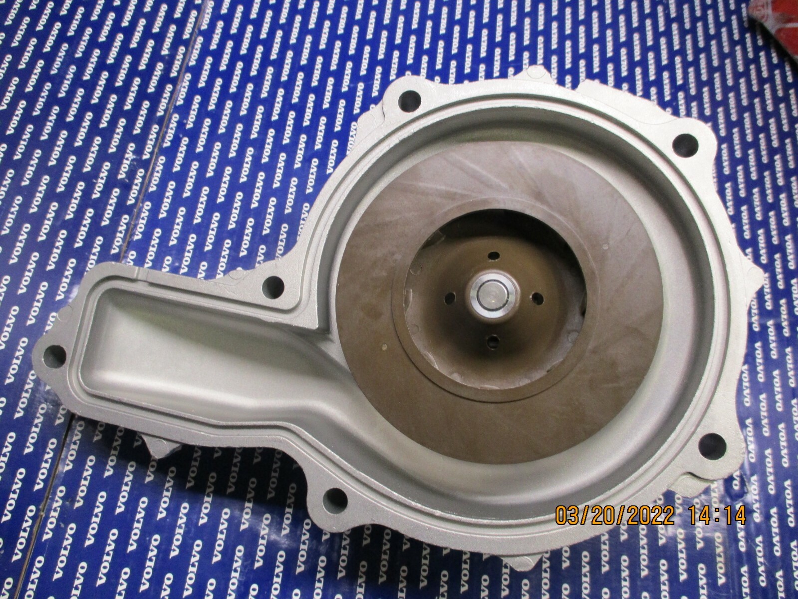VOLVO D13 MACK MP8 water pump 85151109 24152058 made in Germany | eBay