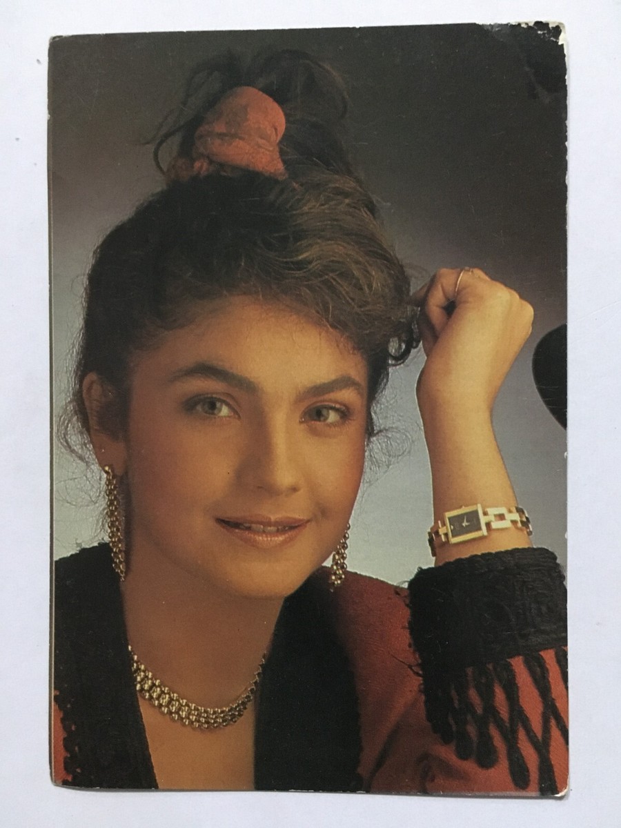 Cine Indio Pooja Bhatt