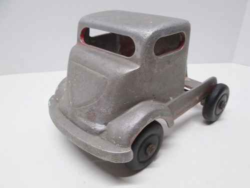 RARE 1940's TUFFIE TOYS CAST ALUMINUM CABOVER TRUCK-TRACTOR - PRE-SMITH ...