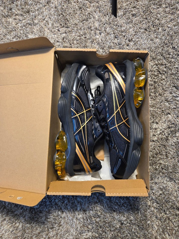 NEW! Asics GEL KINETIC FLUENT Black Gold 9.5 nyc kayano kiko gt nimbus ...
