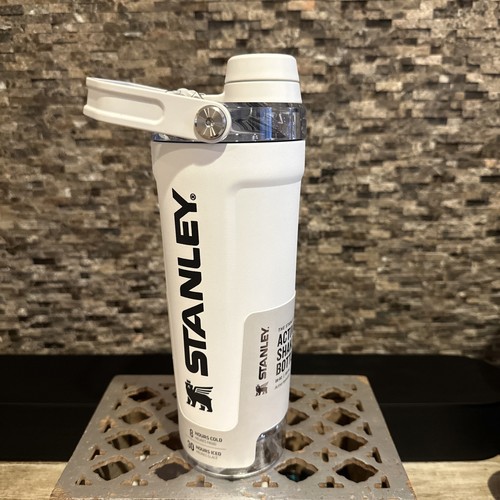 Stanley Activate Shaker Bottle 20 oz Chalk | eBay