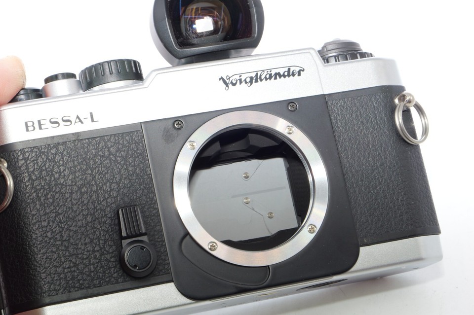 Voigtlander Bessa L Camera. Super Wide Heliar 15mm f/4.5 ASPH Lens ...