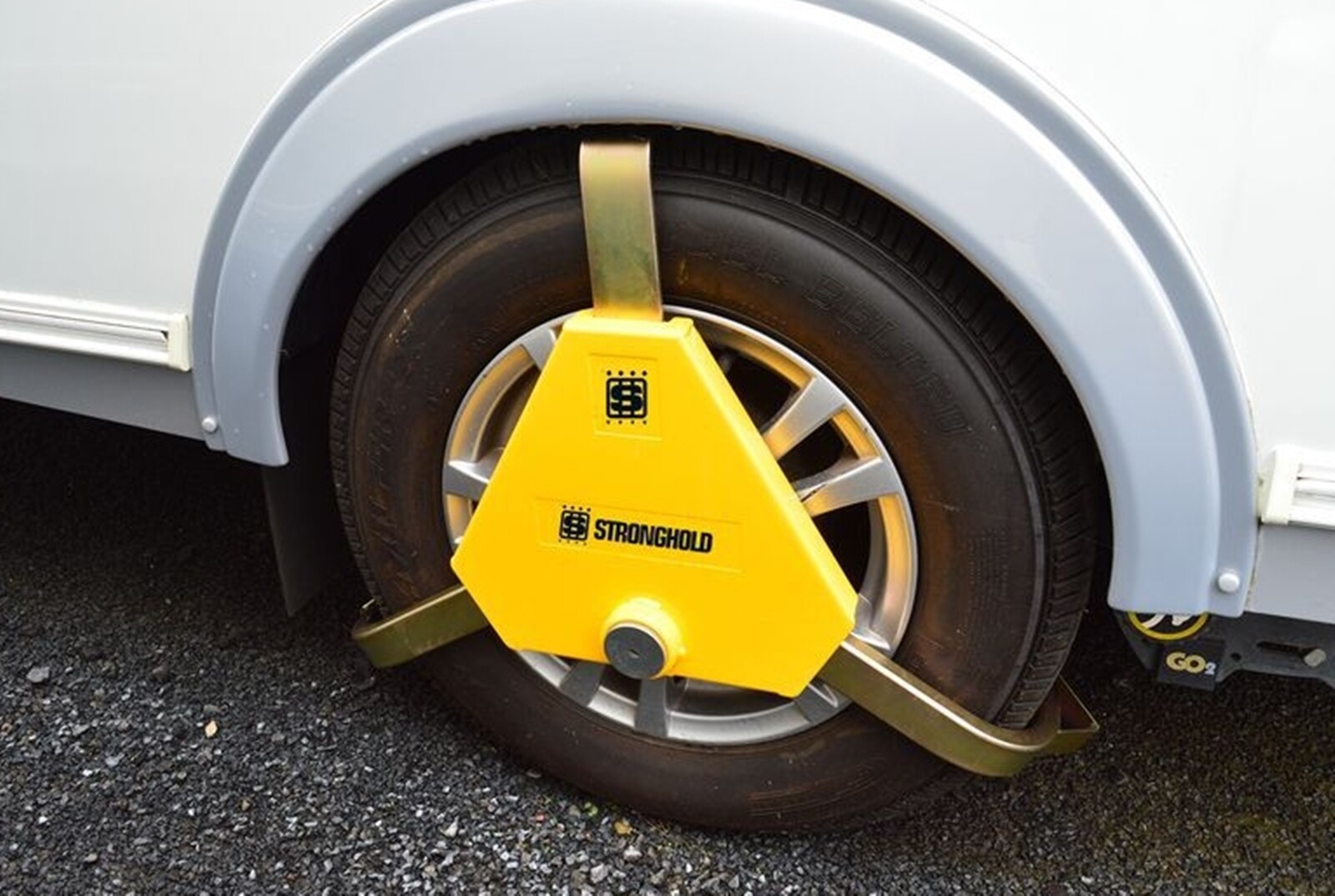 Stronghold Wheel Clamp Apex Triangular 10" - 13" for Trailers ...