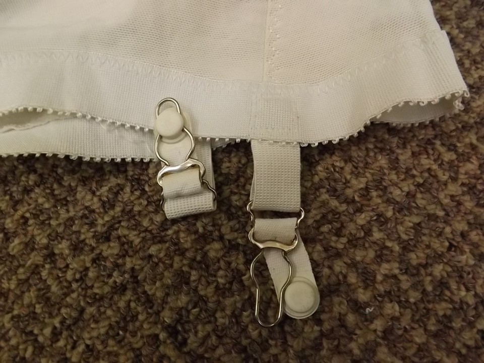 Lovely Vtg 50s 60s NEW Hi Waist Rayon Rubber Open Bottom Garters Girdle ...