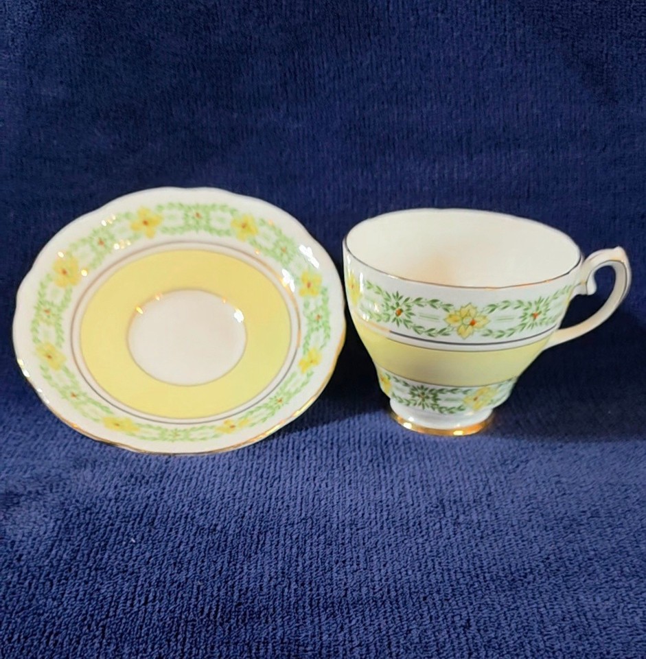 Gladstone Bone China Teacup & Saucer Set Yellow Green Floral Vintage ...