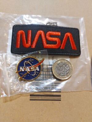 NASA logo patch & button pin badge Set full colour enamel BNMIP moon ...