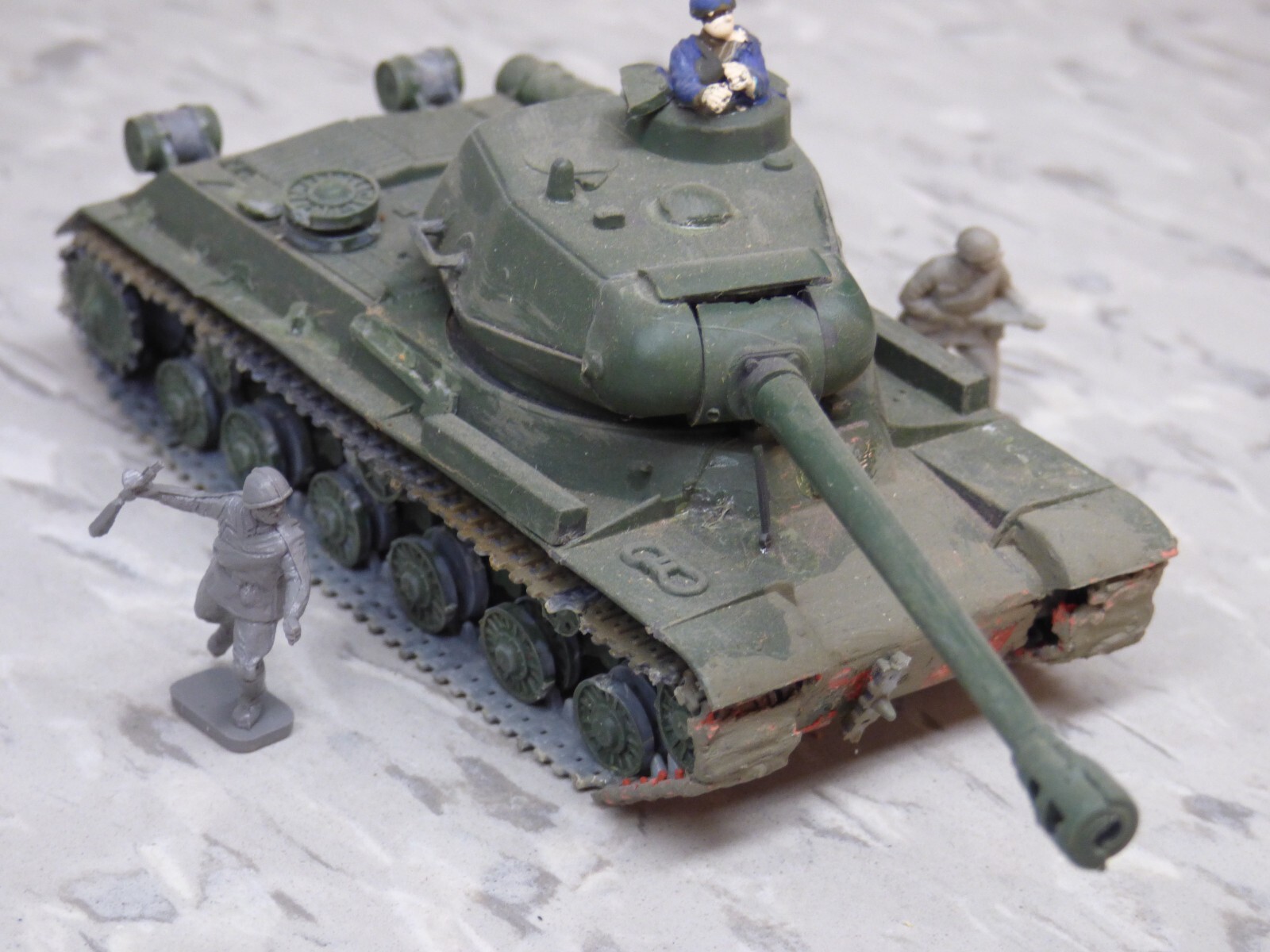 1/72 Unbranded WWII Russian IS-2 Heavy Tank & Airfix Soldiers Lot#1089A ...