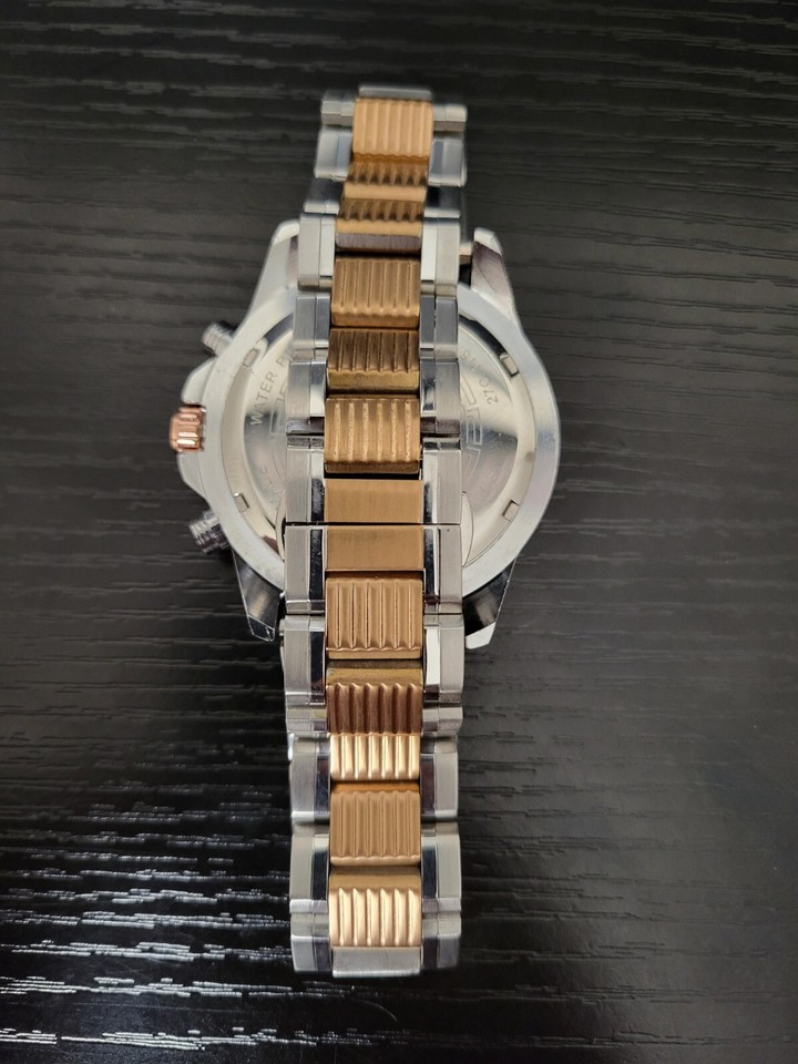 🔥MINT Condition Versàce 27C.115.8563 Men's Quartz Chronograph Luxury ...