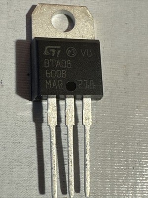 1pezzo BTA08-600B TRIAC 8A 600V Igt 5mA TO220AB BTA08 600BW ORIGINALI ...