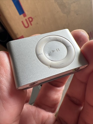 Apple A1204 iPod Shuffle Silver Free Shipping | eBay