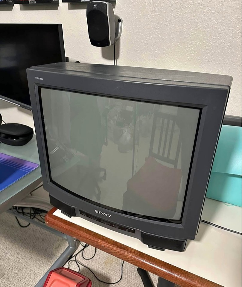 Sony 19" KV-19TS20 Trinitron CRT TV with Remote | eBay