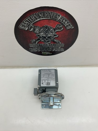 Square D 9012 GAW-21 Pressure Switch 3-10 PSI Series C NEW | eBay