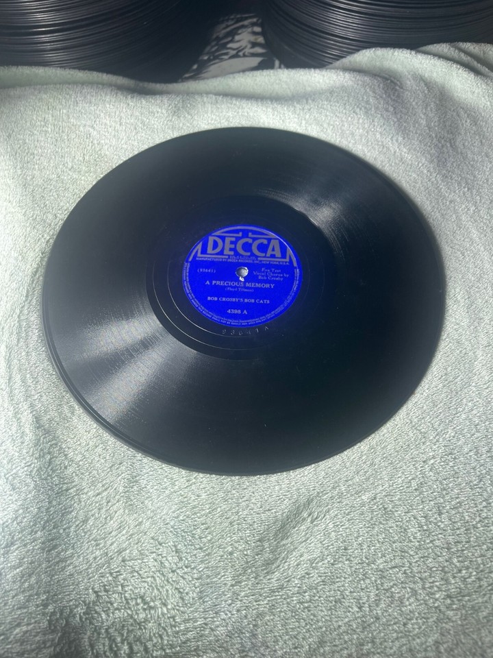DECCA Record 78 rpm 4398 THOSE THINGS I CANT FORGET / A PRECIOUS MEMORY ...