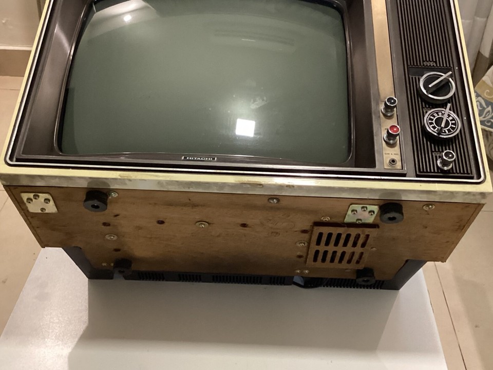 VINTAGE HITACHI SOLID STATE TV 14 INCHES. MODEL SU 861. MADE IN TAIWAN ...