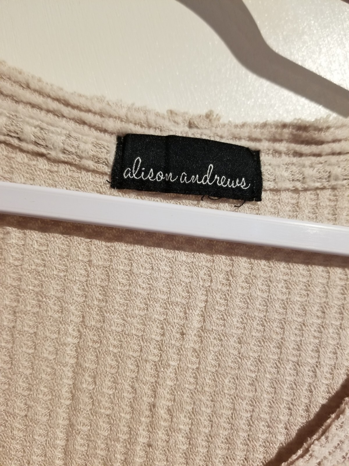 Alison Andrews Cream Waffle Weave Long Sleeve Tie Fro… - Gem