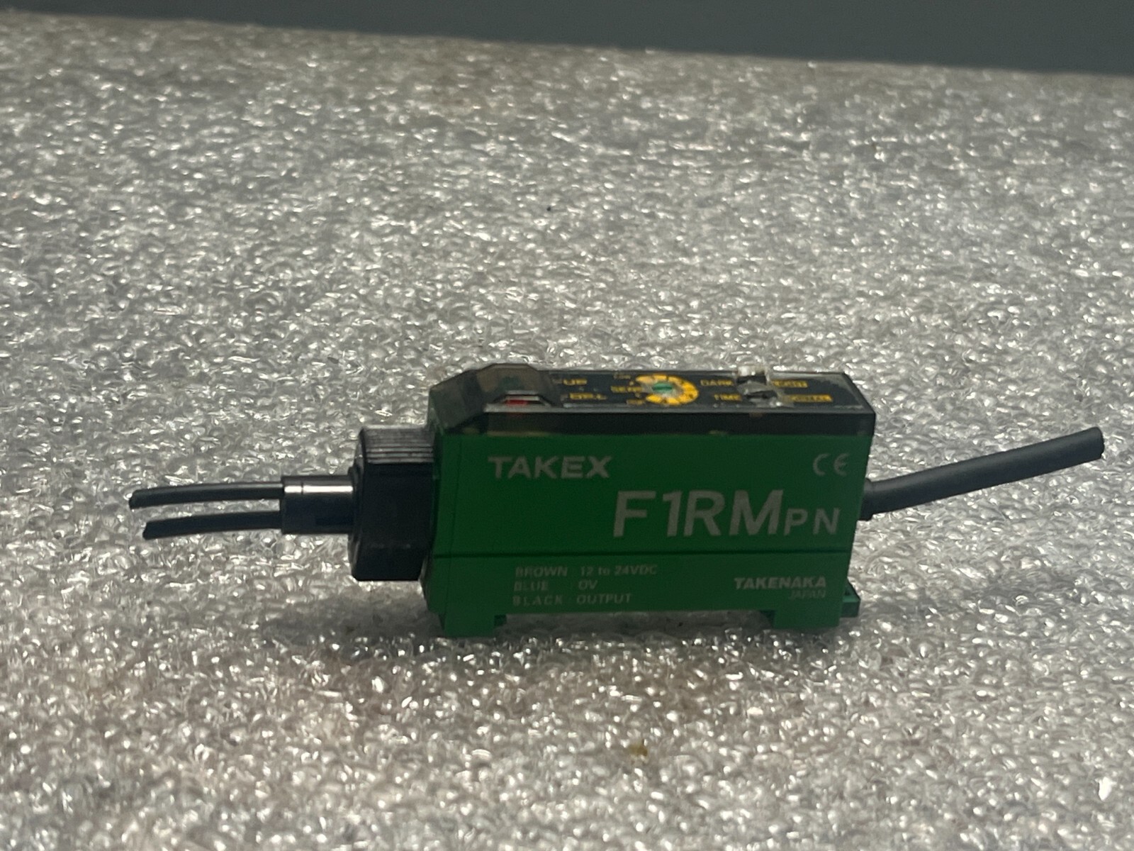 Takex F1RMPN Green Fiber Optic Sensor With Cable 12-24VDC | eBay
