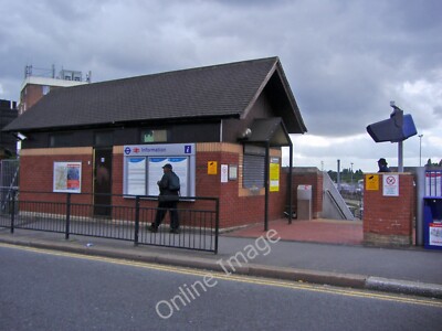 Photo 6x4 Acton Main Line station Acton/TQ2080 c2008 | eBay UK