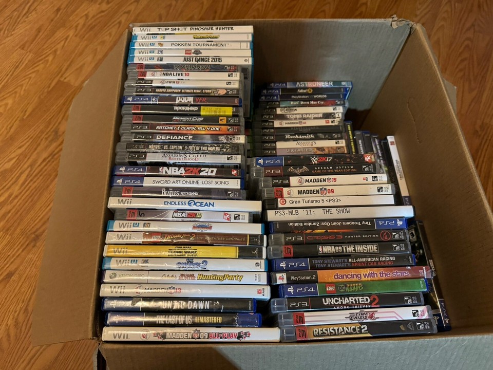 MASSIVE 180+ MIXED VIDEO GAME LOT! XBOX 360, PS4,PS4, PS2, Wii, WII U ...