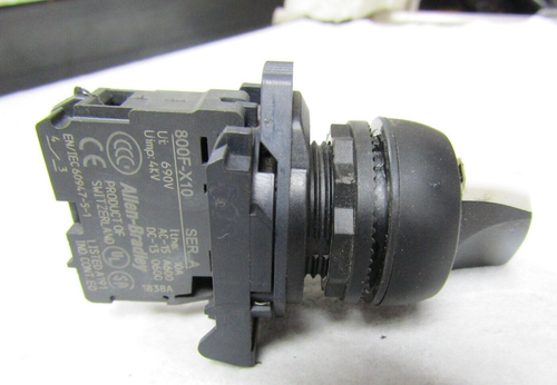 ALLEN-BRADLEY 2-POSITION MAINTAINED SELECTOR SWITCH 800FP-SM22 800F-X10 ...