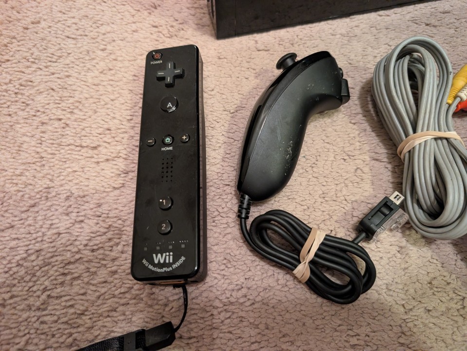 Nintendo Wii RVL-101 Home Console - Black w/Cords and Controller | eBay