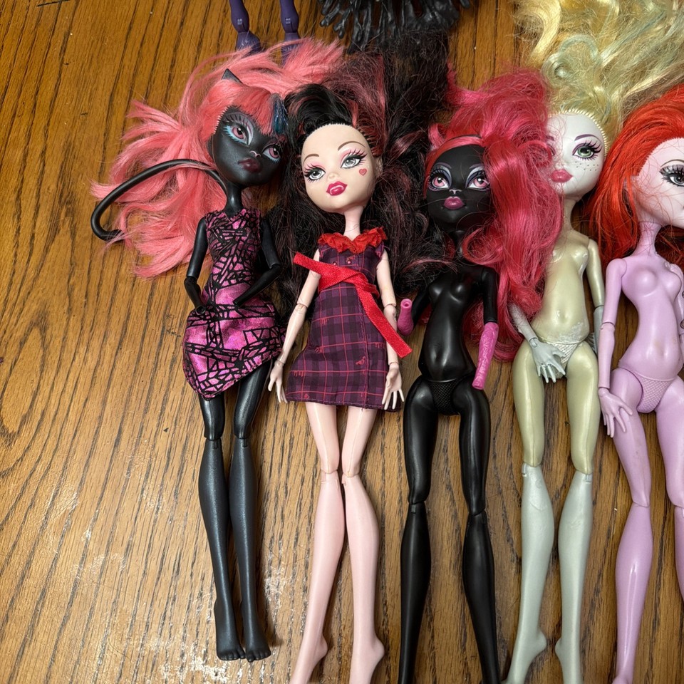Monster High Lot Includes 16 | eBay