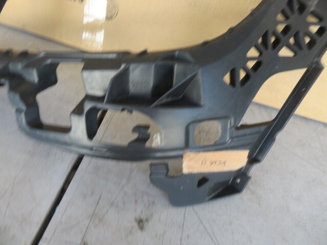 2008-2014 MERCEDES-BENZ C-CLASS W204 Front AMG Bumper Left Bracket ...