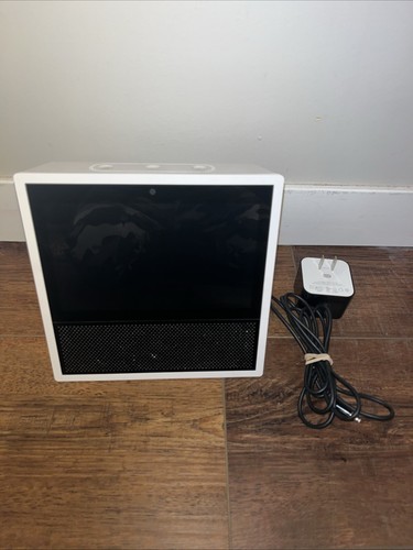 Amazon Echo Show 1st Generation White Bluetooth Smart Speaker w/ Alexa ...