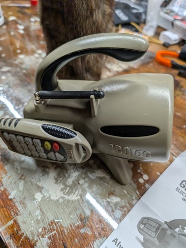 ICOtec Gen 2 Model GC300 predator call with mojo Decoy. | eBay