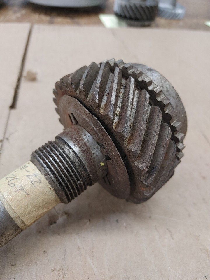 1966-1969 GM Muncie M22 Input Shaft 26 Teeth 10 Splines - Close Ratio ...