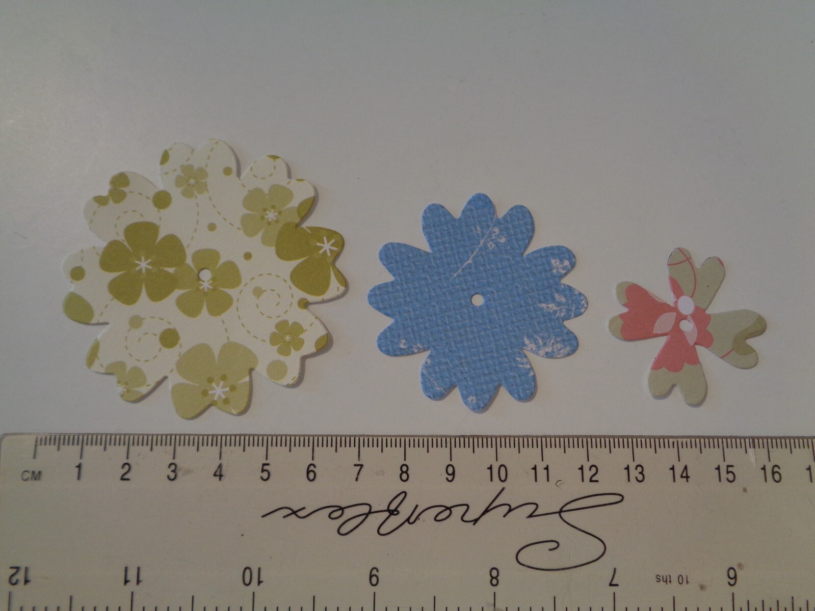 Sizzix Bigz Flower Layers With Heart Petals ~ Craft Die Cutter ~ Fabric ...