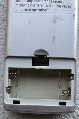 DeLonghi SUN1168 ROHS AC Replacement Remote Control Black Pre-owned ...