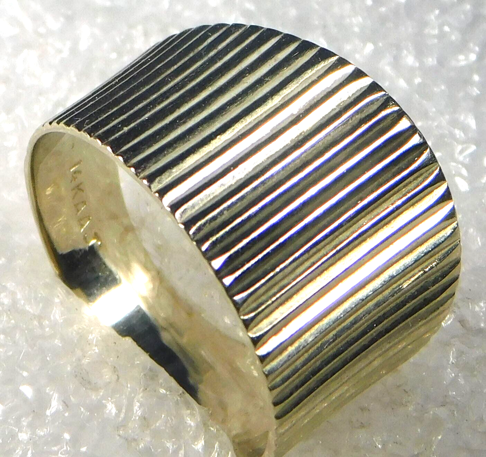 DESIGNER 14K W GOLD MANUFACTURED Corrugated BAND RING Size 7.8 Estate ...