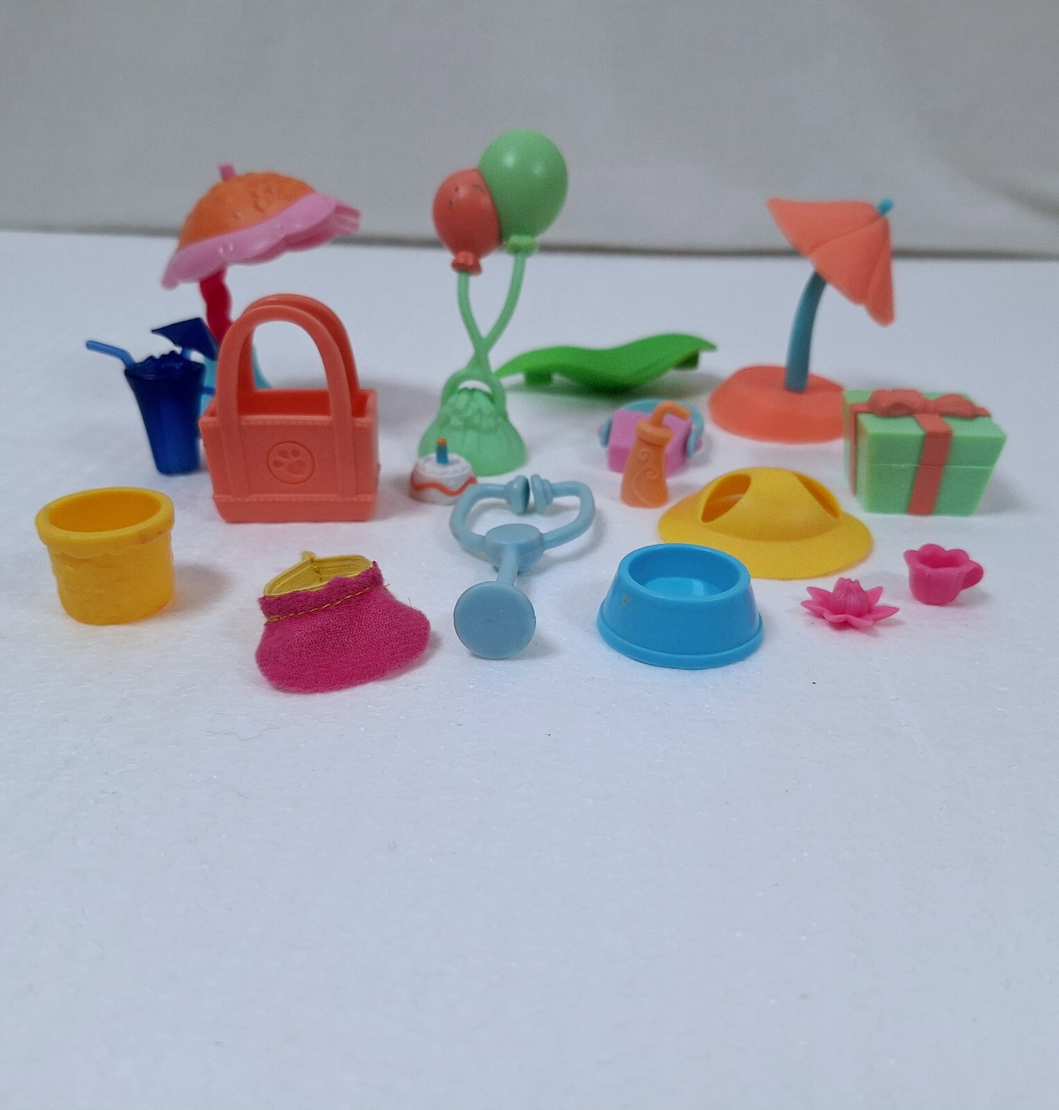 LOT Littlest Pet Shop LPS #1563 Blue Husky Dog Green Eyes Yorkie Snail ...