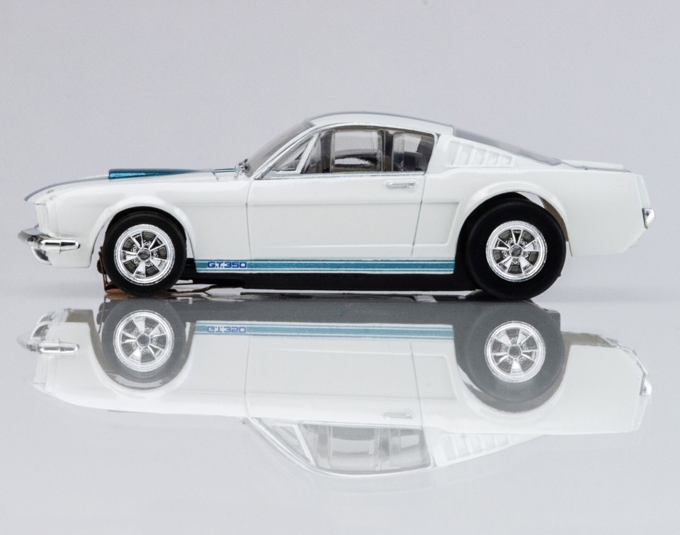 AFX New Release '65 Ford Mustang Shelby GT350 White/Blu HO Slot Car ...