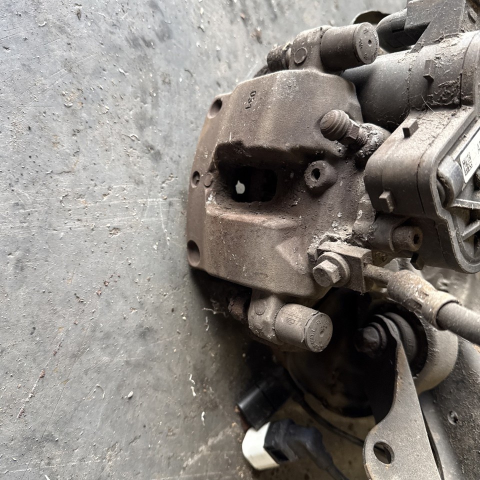 Mercedes C Class Brake Caliper Left Near Side Rear 2.2 Diesel 2015 A2054231998 | eBay