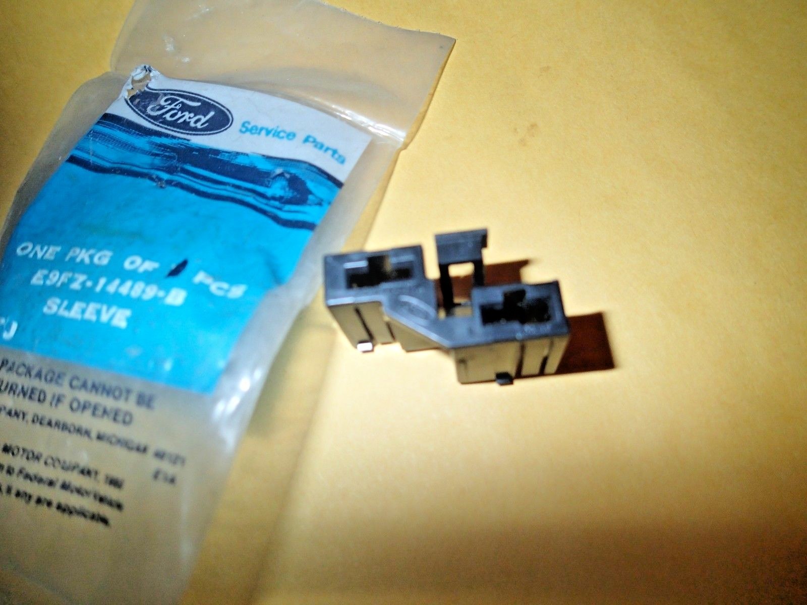 (1) FORD OEM WIRING HARNESS CONNECTOR TERMINAL E9FZ-14489-B 2PCS | eBay