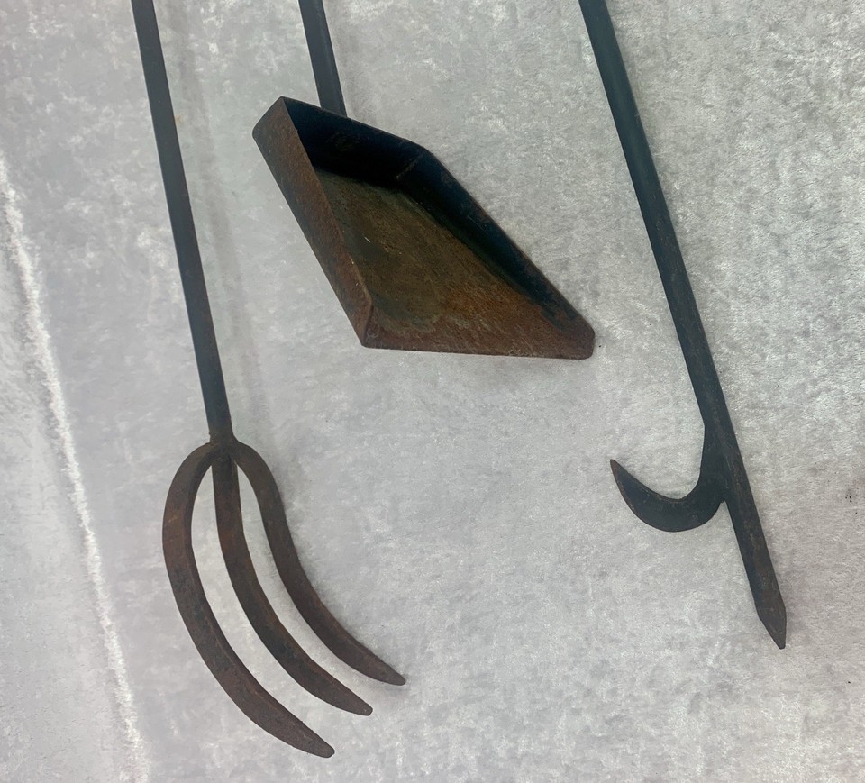 VINTAGE BRADLEY & HUBBARD BRONZE DUCK FIREPLACE SET. ASH SHOVEL, STOKER ...