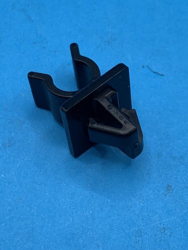 Hood Prod Rod Retainer Clip for Mazda 6 CX-7 CX-5 Replaces L206-56-652A ...