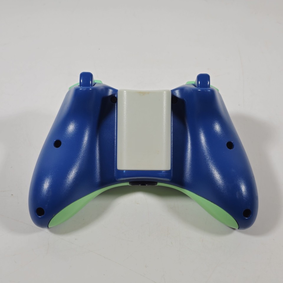 Xbox 360 E Blue Special Edition Console (Works) | eBay