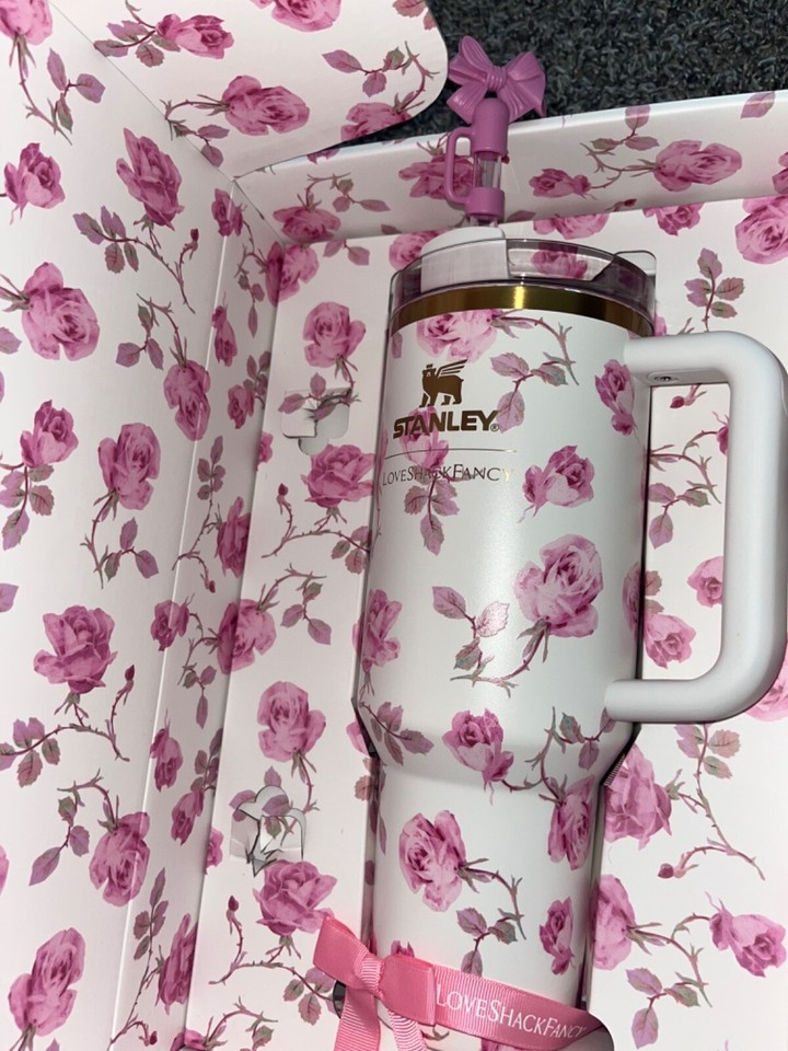 Stanley x Love Shack Fancy Quencher Tumbler 40 OZ Ribbon Rosa | eBay